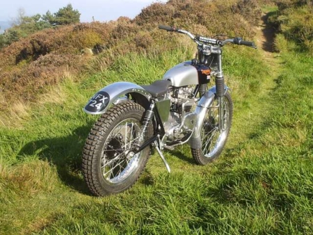 PRE 65 VINTAGE - Triumph Twins 400cc Trials - £8,995