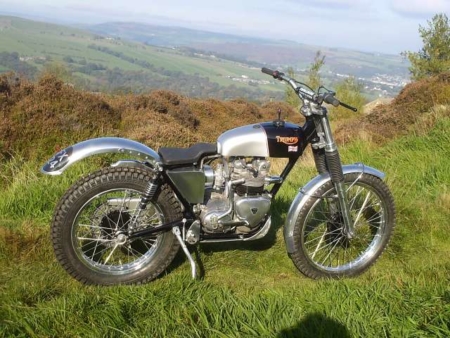 PRE 65 VINTAGE - Triumph Twins 400cc Trials - £8,995