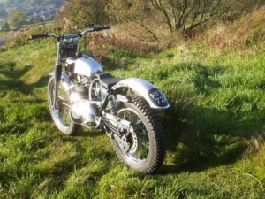 PRE 65 VINTAGE - Triumph Twins 400cc Trials - £8,995