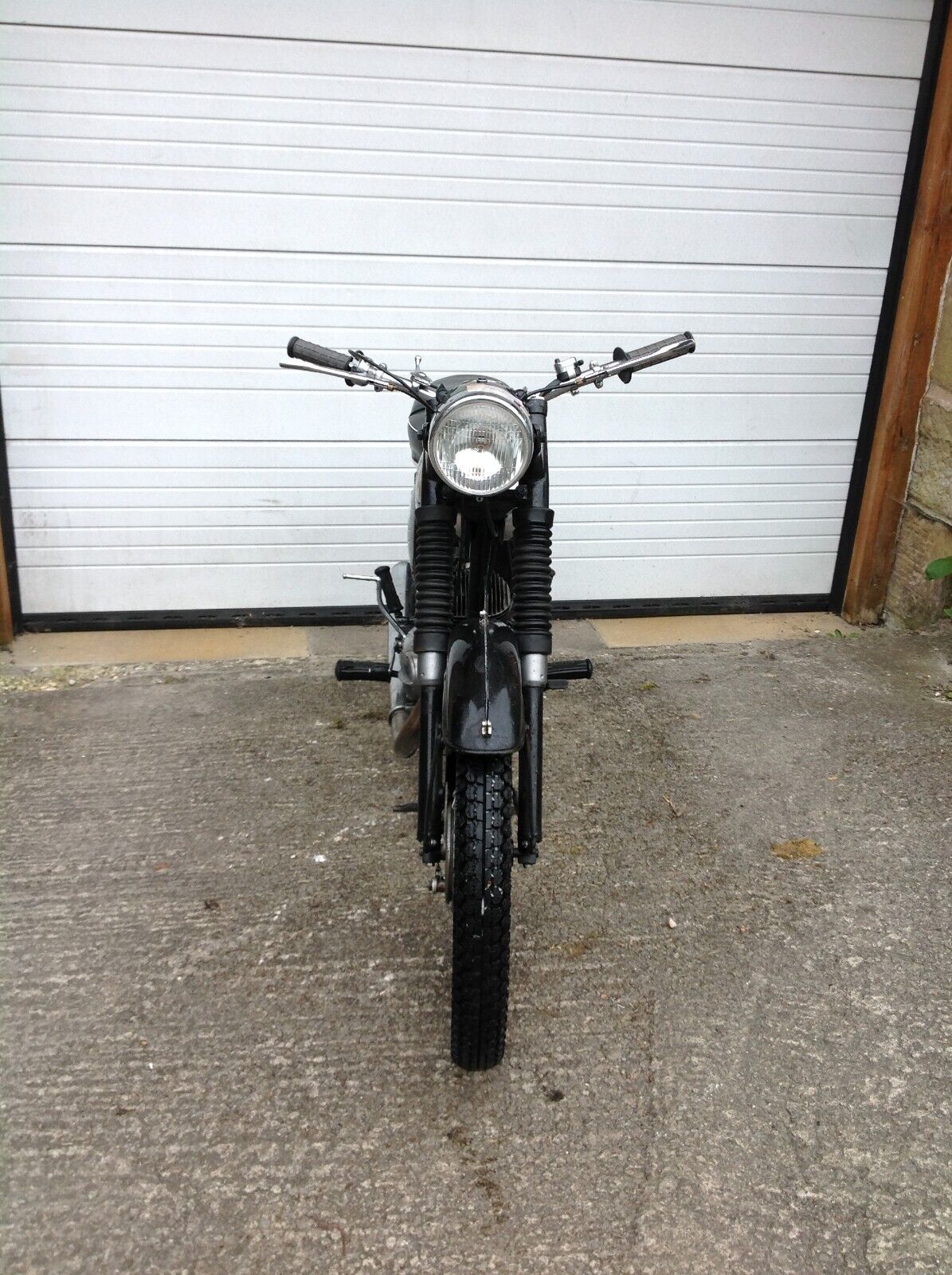 69 BSA BANTAM MOTOR CYCLE 175 HISTORIC VEHICLE PROJECT BIKE NEEDS ...