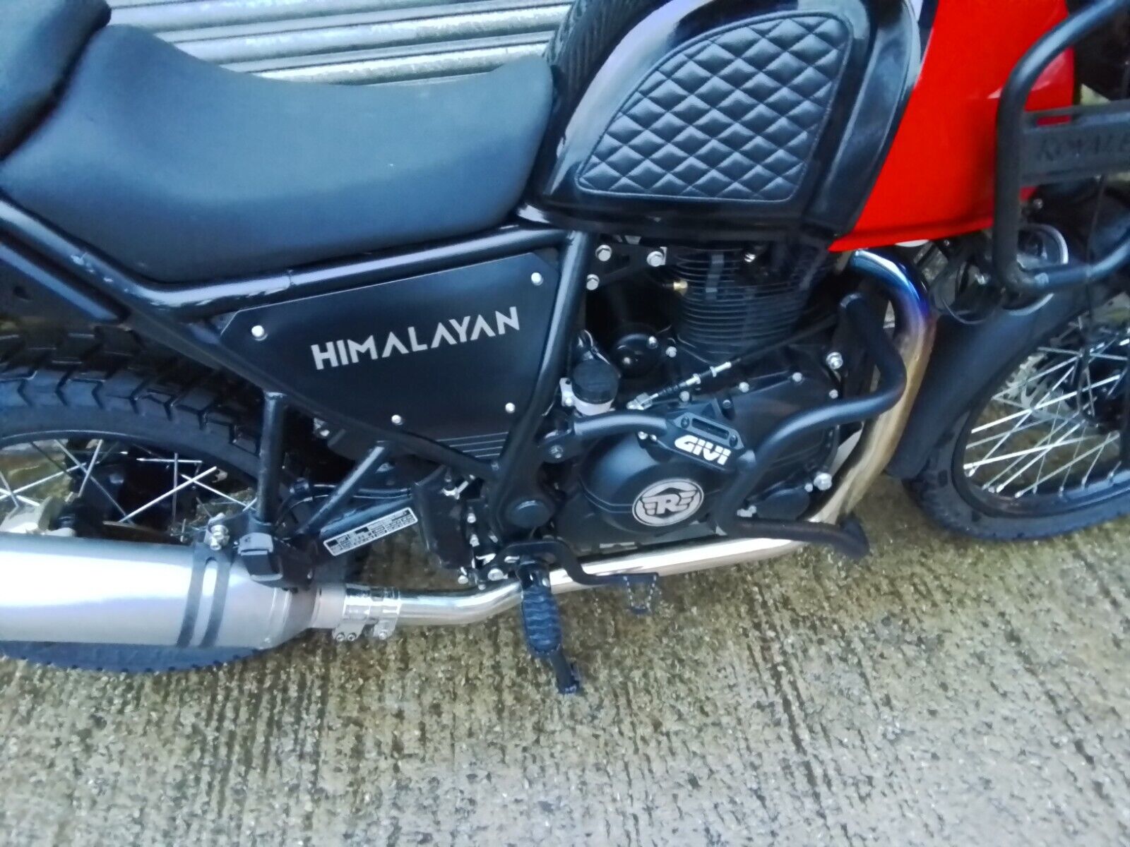 23 ROYAL ENFIELD HIMALAYAN E5 1,400 MILES ONE OWNER MANY EXTRAS TOTALLY ...